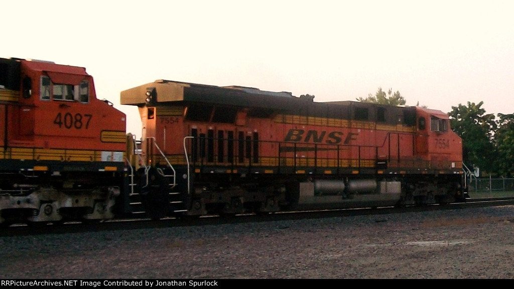 BNSF 7554